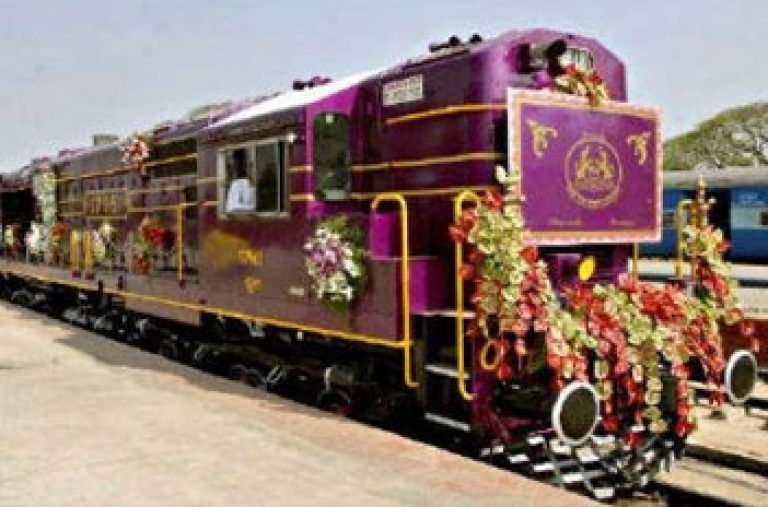 Golden Chariot - Train Overview, History & General Information